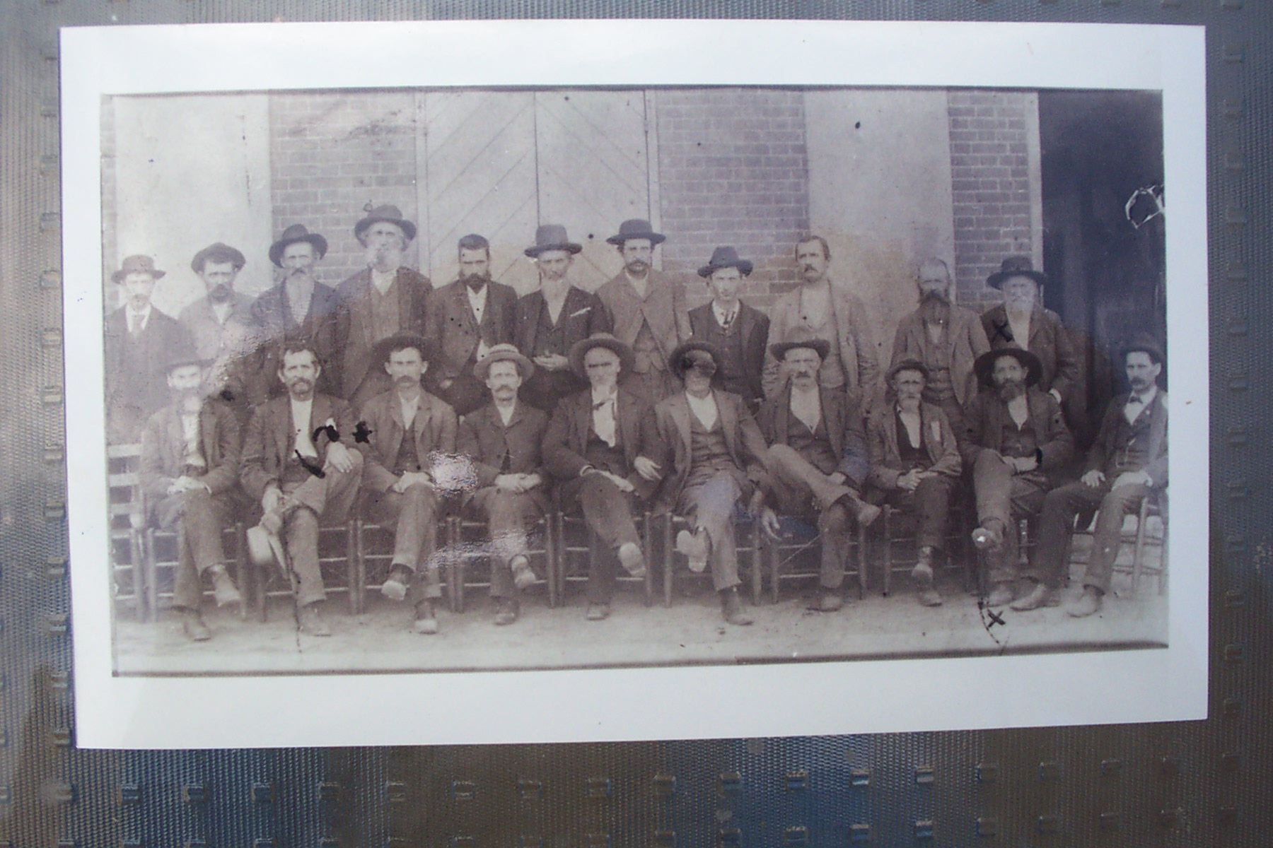 This is a group of Confederate veterans at a reunion. Location ...